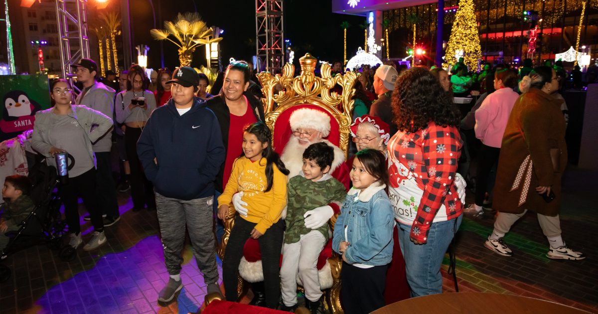 Where to Take Photos with Santa in Long Beach | Visit Long Beach